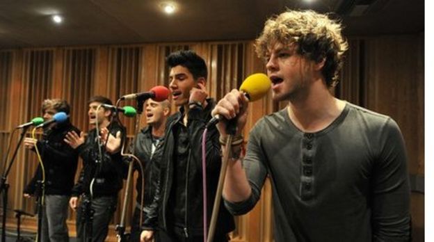 The Wanted climb to number five in the US singles chart - BBC News