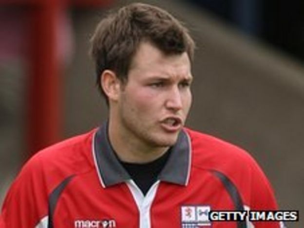 Coach Kevin Shoemake hails Dale Roberts a year after death - BBC Sport