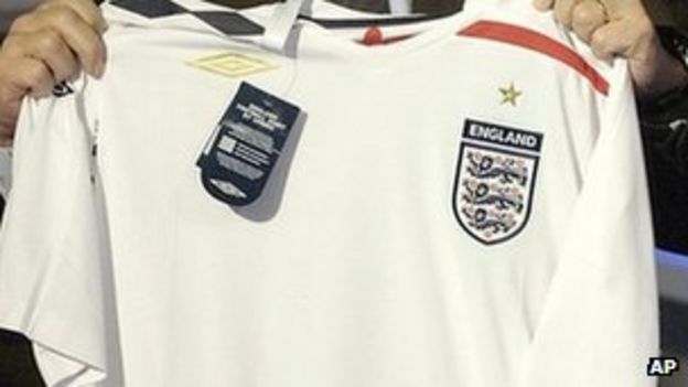 Jail for £86,000 eBay sport fraudster Christian Cassidy - BBC News