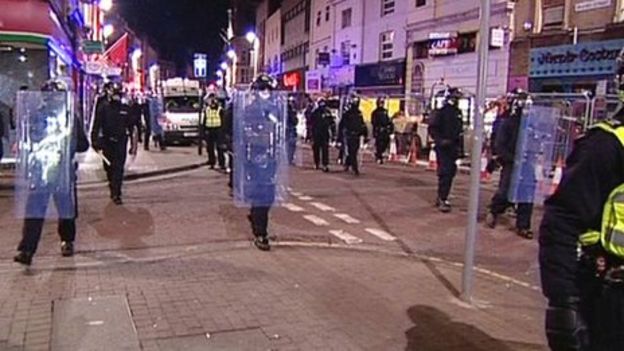 Riot claimants in England hit by legal woes - BBC News