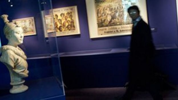 Human zoos: When real people were exhibits - BBC News