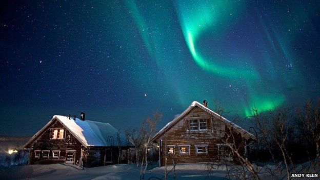 Northern Lights: Chasing the aurora borealis - BBC News