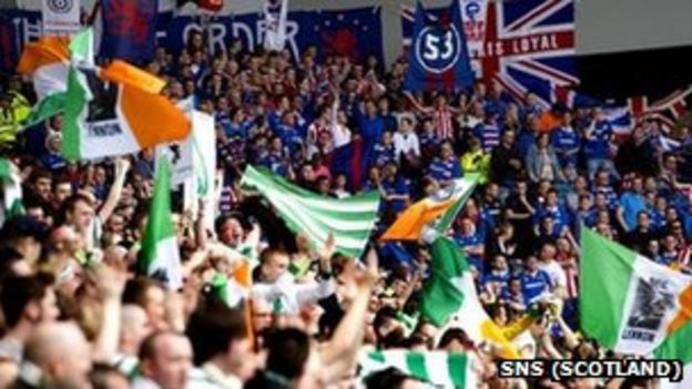Strathclyde Police praise behaviour of 'Old Firm' fans - BBC News
