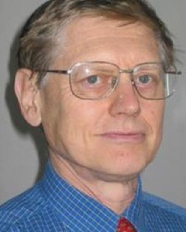 Knighthood honour for 'outstanding' obesity expert - BBC News