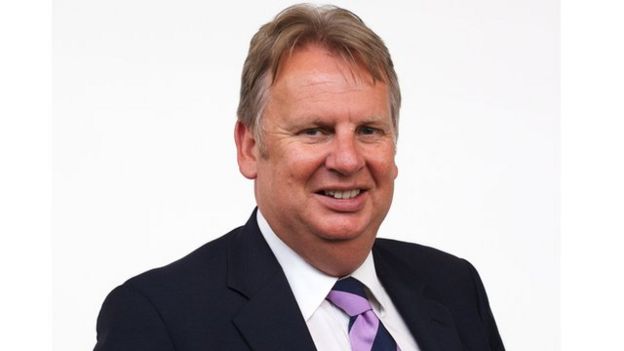 Rhodri Glyn Thomas in council political comeback bid - BBC News
