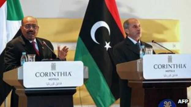 Sudan's Bashir offers help to Libya during criticised visit - BBC News