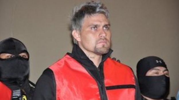 Mexico footballer Omar Ortiz arrested over kidnap ring - BBC News