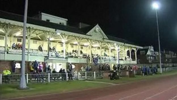 Great Yarmouth Town Football Club unveils new sponsor - BBC News