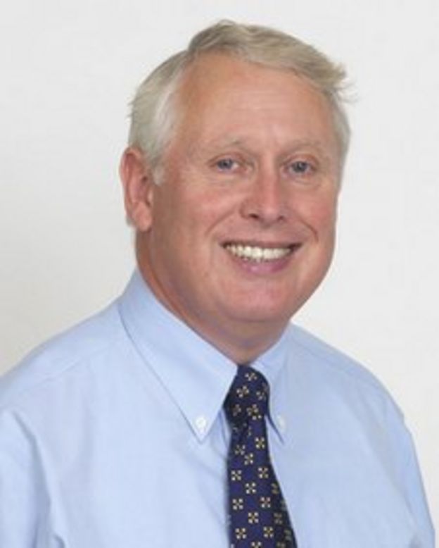 Labour warns of a 'trap' over council tax freeze cash - BBC News