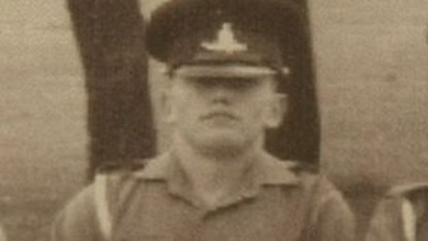 Apology call over Gunner Robert Cutting's death - BBC News