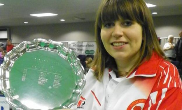 World Indoor Bowls: Rebecca Field challenges stereotypes - BBC Sport