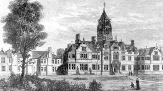 Cardiff Royal Infirmary £15.8m revamp approved by minister - BBC News