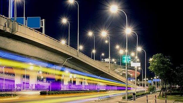 Light pollution 'affects 80% of global population' - BBC News