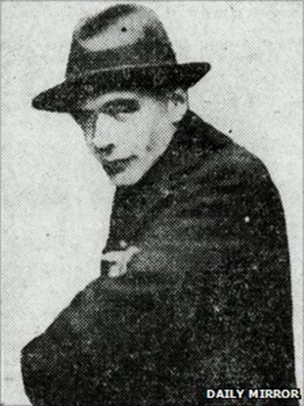 Fight to clear Derby suffragette Alice Wheeldon's name - BBC News