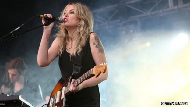 Ladyhawke confirms UK tour dates as single is released - BBC News