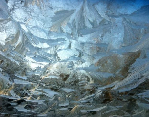 Your pictures: Frozen - BBC News