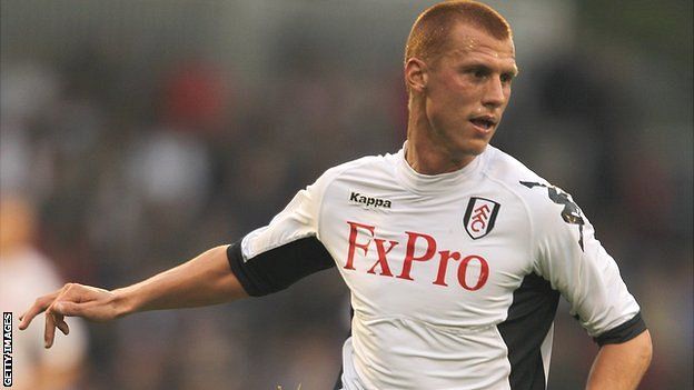 Fulham midfielder Steve Sidwell out for up to six weeks - BBC Sport