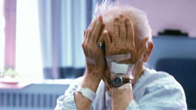 Alzheimer's preventative drug hope - BBC News