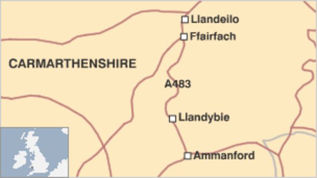 A483 Llandeilo road closed after diesel spill at Ffairfach - BBC News