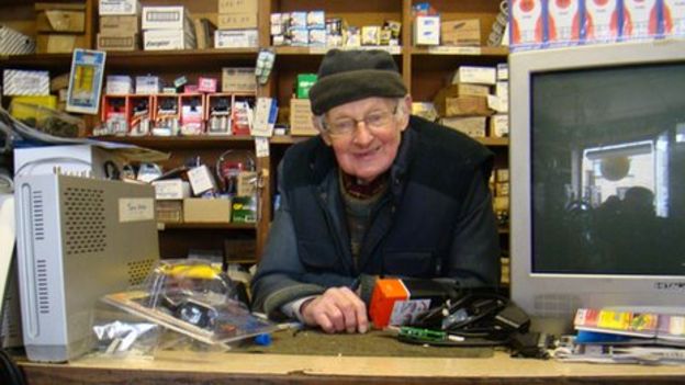 Twin Radio Supply's Frank Firth still fixing in Gorseinon after 75 ...