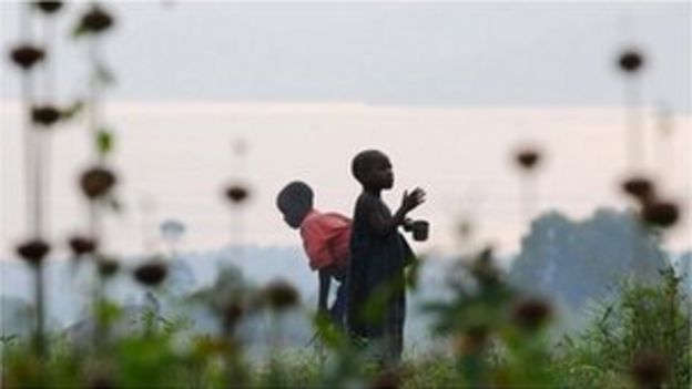 Lake Kivu gas: Turning an explosion risk into a power source - BBC News