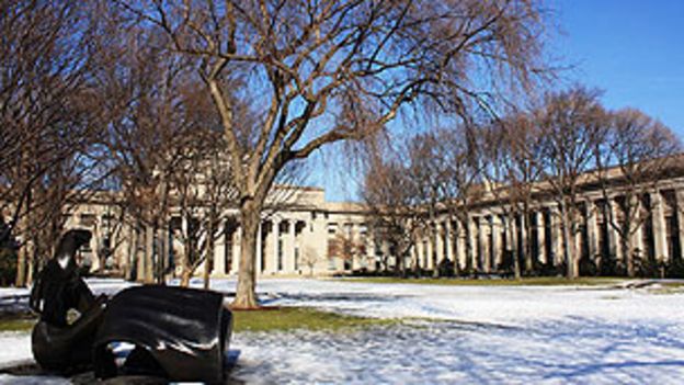 MIT launches free online 'fully automated' course - BBC News