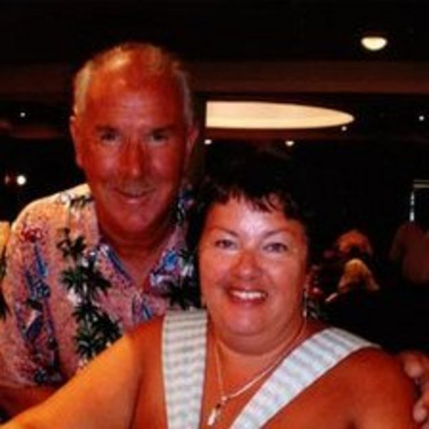 Ten in hospital after UK teacher dies in crash in France - BBC News