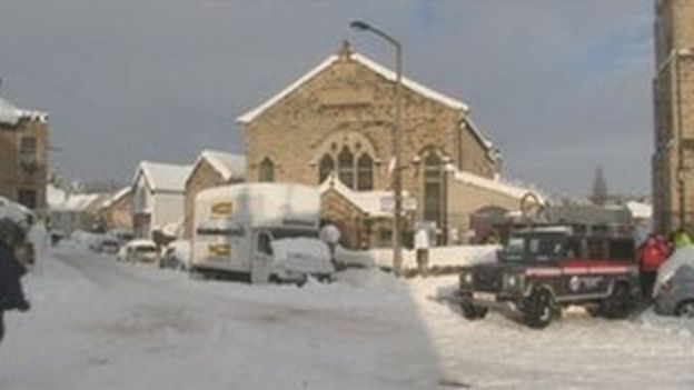 Rotherham Council's snow response criticised in report - BBC News