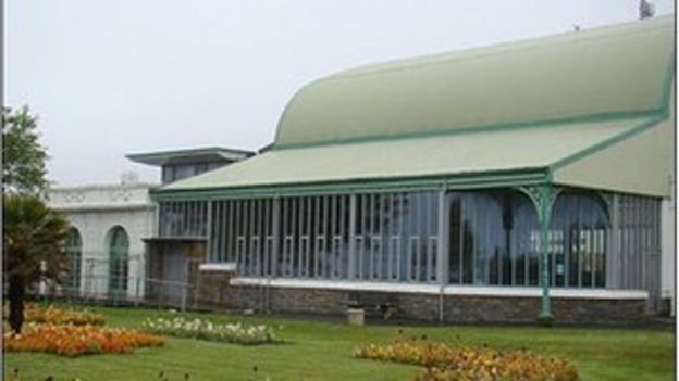 South Wales theatres catalogued by architect Rob Firman - BBC News