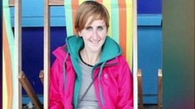 Holly Raper back in UK after Australia quad bike crash - BBC News