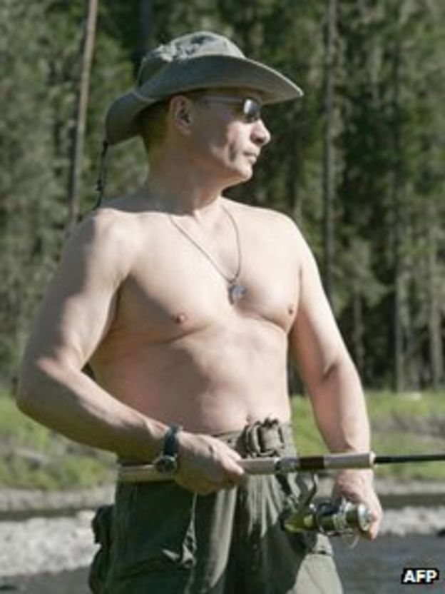 Russia election: Putin adverts woo 'virgin' voters - BBC News