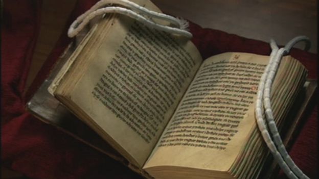 The Story of Wales: Dr Sara Elin Roberts on Hywel Dda's laws - BBC News