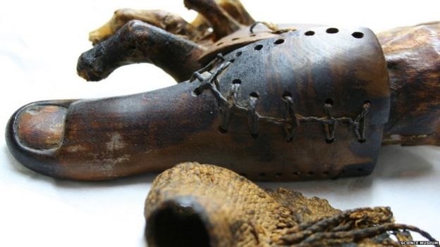 In pictures: Prosthetics through time - BBC News