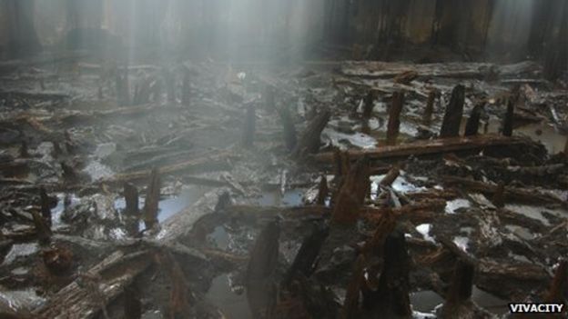 Flag Fen archaeology idea brings in public to dig deep - BBC News