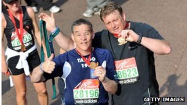 PC David Rathband felt 'vulnerable' after shooting - BBC News