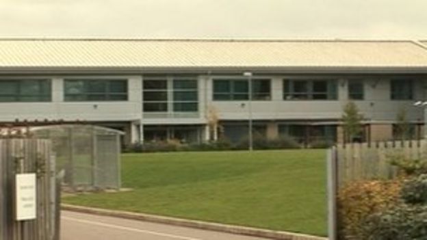 West Exe Technology College puts academy bid on hold - BBC News