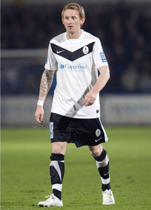 AFC Telford United fear Steve Jones' injury means season end - BBC Sport