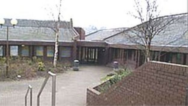 Sepa and Scottish Water probe pollution at Dighty Burn - BBC News