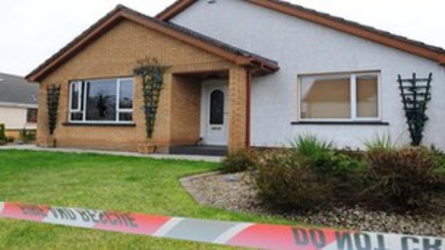 Coleraine woman hurt in petrol bomb attack - BBC News