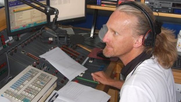 BBC Radio Jersey launches presenter search competition - BBC News