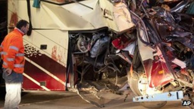 Swiss bus crash: Rescuers recount horror - BBC News