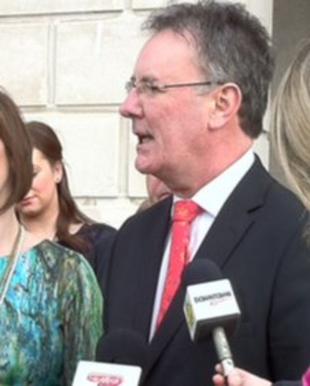 Mike Nesbitt launches bid for Ulster Unionist leadership - BBC News