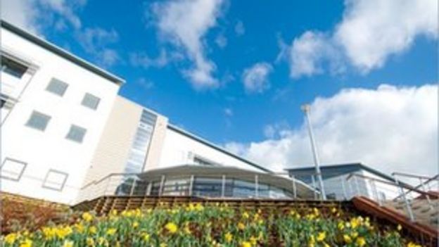 Exeter 'among best for new firms' says Experian report - BBC News