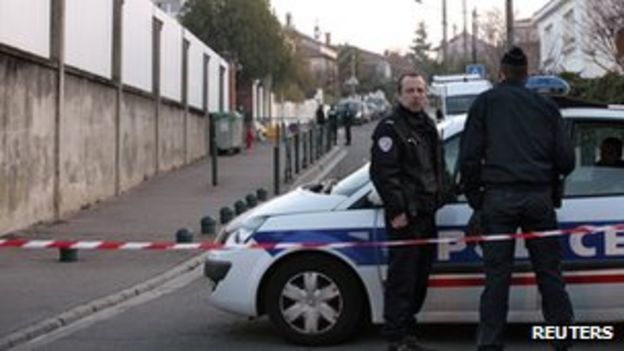 French shootings: Race to find cold, brutal killer - BBC News