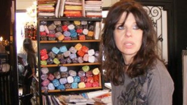 Struggling French shopkeepers wary of candidates - BBC News