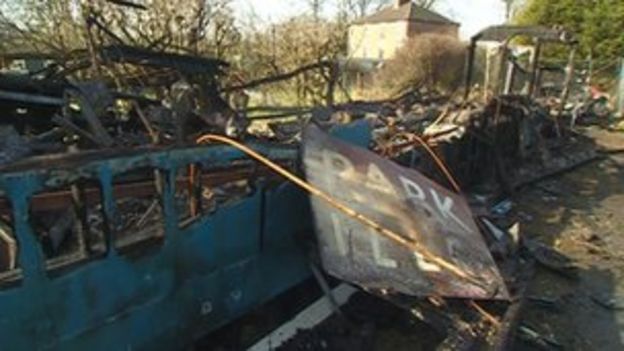 Antique Derbyshire railway carriage destroyed in fire - BBC News