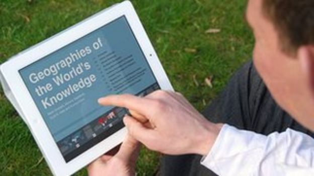 Oxford launches free interactive course book - BBC News