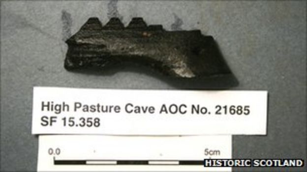 Skye cave find western Europe's 'earliest string instrument' - BBC News