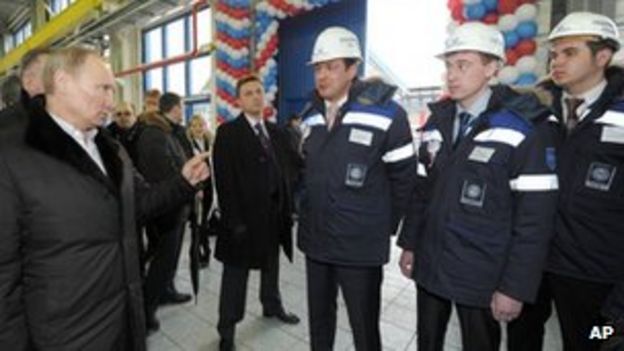 Putin announces competition to find Russia's best workers - BBC News