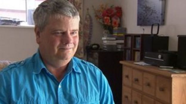 Shot Falklands veteran Steve Tuffen describes recovery - BBC News